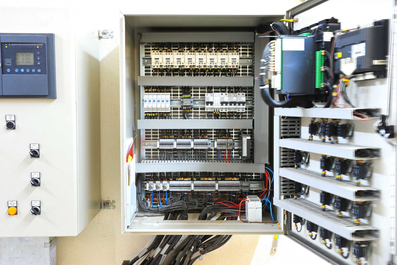 Prevent Corrosion and Rusted Electric Control Panels With VCI Plastabs ...