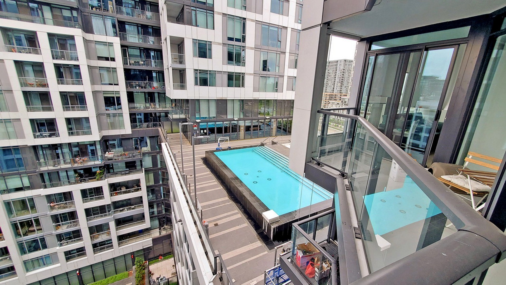 703w-27-bathurst-street-toronto-winsold