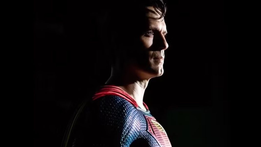 Henry Cavill anuncia oficialmente o retorno de seu Superman - UnicórnioHater