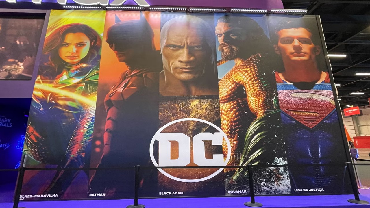 Superman de Henry Cavill se junta a outros heróis da DC no banner DCU ...